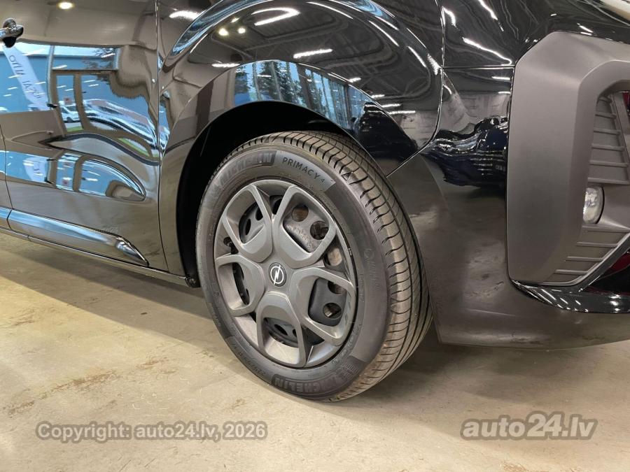 Черный Опель Zafira Life 2024 в Таллин, объемом двигателя 2.00 л и пробегом 23 тыс. км за 35990 €, фото 6 на AUTOMOTO.COM.LV