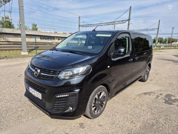 Melns Opel Zafira Life 2020 Šauļi, ar dzinēja tilpumu 2.00 L un nobraukumu 225 tūkst. km par 17900 €, foto 1 vietnē AUTOMOTO.COM.LV