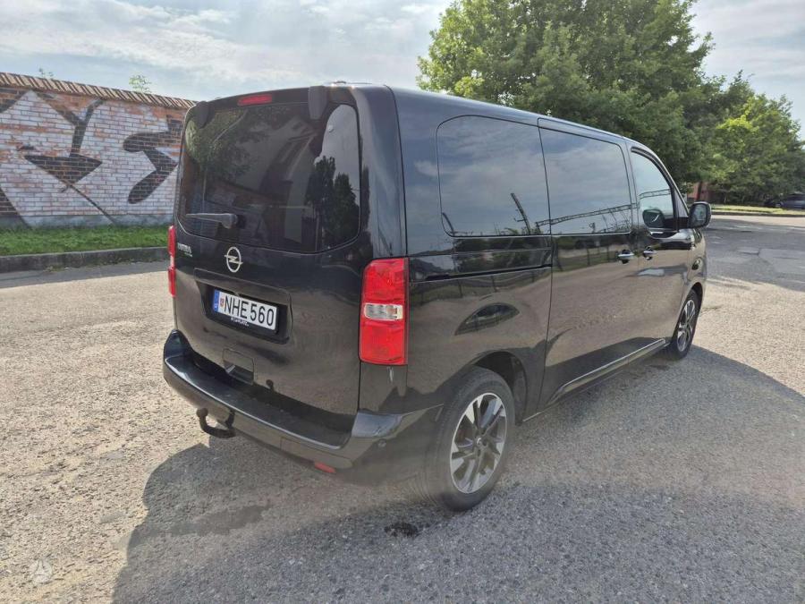Melns Opel Zafira Life 2020 Šauļi, ar dzinēja tilpumu 2.00 L un nobraukumu 225 tūkst. km par 17900 €, foto 5 vietnē AUTOMOTO.COM.LV