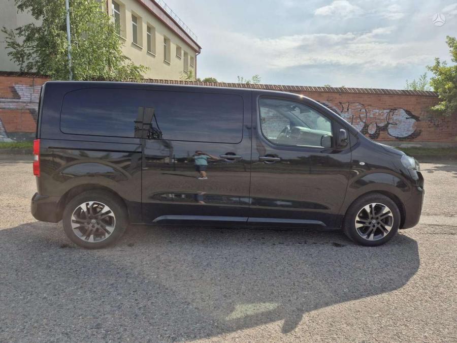 Melns Opel Zafira Life 2020 Šauļi, ar dzinēja tilpumu 2.00 L un nobraukumu 225 tūkst. km par 17900 €, foto 8 vietnē AUTOMOTO.COM.LV