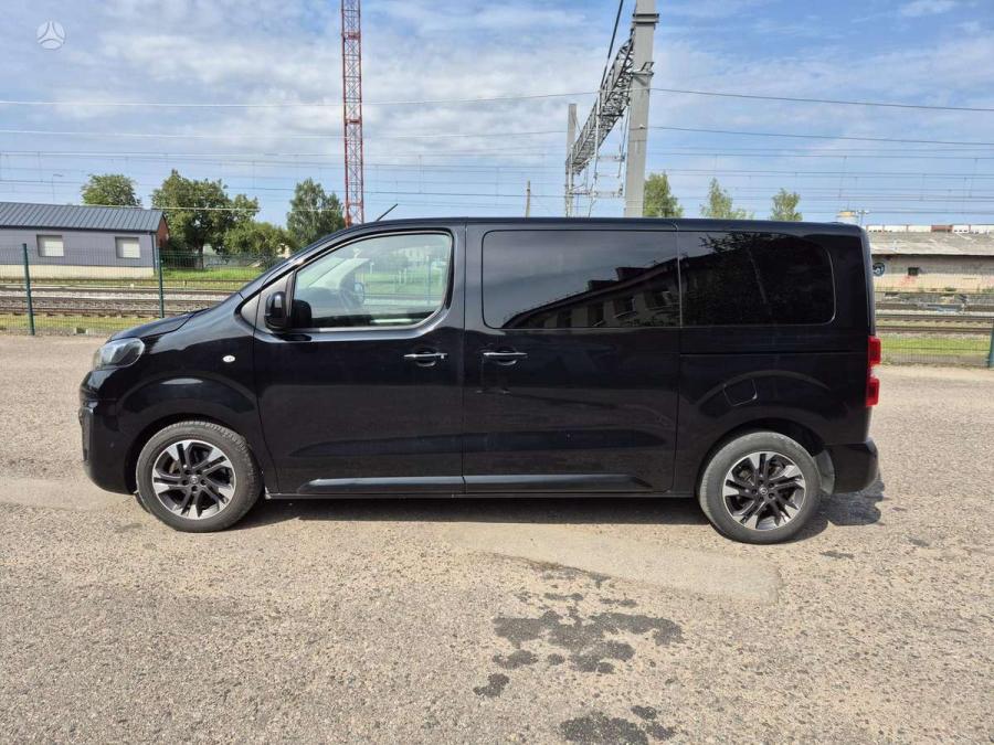 Melns Opel Zafira Life 2020 Šauļi, ar dzinēja tilpumu 2.00 L un nobraukumu 225 tūkst. km par 17900 €, foto 9 vietnē AUTOMOTO.COM.LV