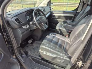 Melns Opel Zafira Life 2020 Šauļi, ar dzinēja tilpumu 2.00 L un nobraukumu 225 tūkst. km par 17900 €, foto 11 vietnē AUTOMOTO.COM.LV