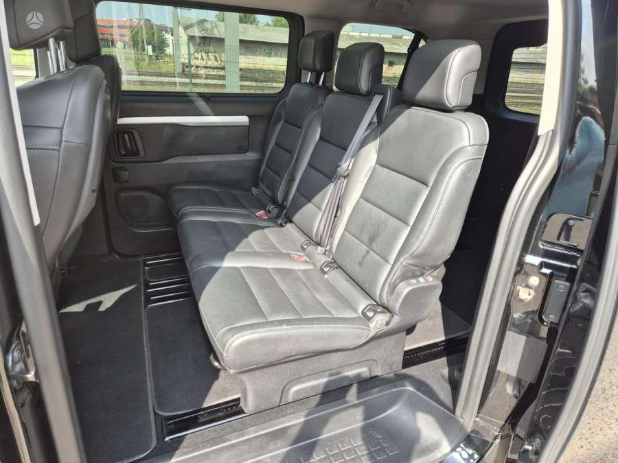 Melns Opel Zafira Life 2020 Šauļi, ar dzinēja tilpumu 2.00 L un nobraukumu 225 tūkst. km par 17900 €, foto 13 vietnē AUTOMOTO.COM.LV