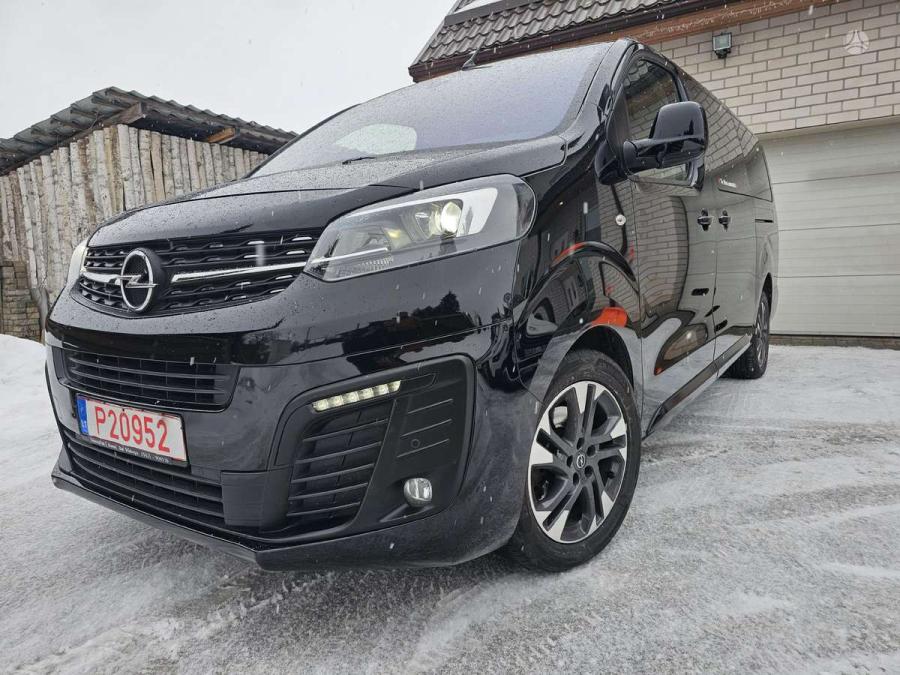 Melns Opel Zafira Life 2022 Kauņa, ar dzinēja tilpumu 2.00 L un nobraukumu 202 tūkst. km par 18999 €, foto 2 vietnē AUTOMOTO.COM.LV