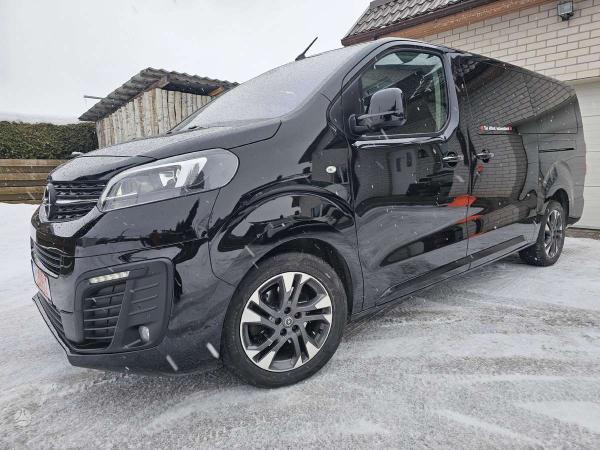 Melns Opel Zafira Life 2022 Kauņa, ar dzinēja tilpumu 2.00 L un nobraukumu 202 tūkst. km par 18999 €, foto 9 vietnē AUTOMOTO.COM.LV