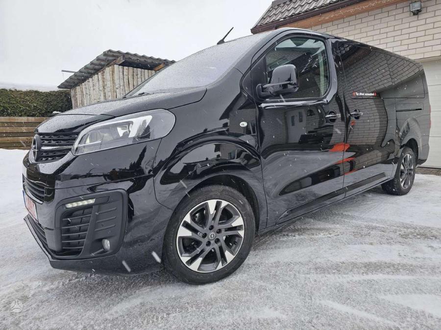 Melns Opel Zafira Life 2022 Kauņa, ar dzinēja tilpumu 2.00 L un nobraukumu 202 tūkst. km par 18999 €, foto 9 vietnē AUTOMOTO.COM.LV