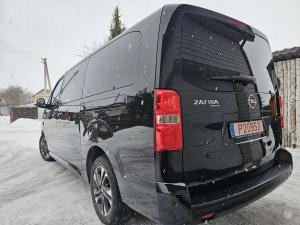 Melns Opel Zafira Life 2022 Kauņa, ar dzinēja tilpumu 2.00 L un nobraukumu 202 tūkst. km par 18999 €, foto 19 vietnē AUTOMOTO.COM.LV