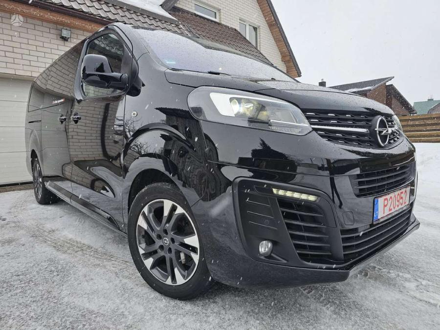 Melns Opel Zafira Life 2022 Kauņa, ar dzinēja tilpumu 2.00 L un nobraukumu 202 tūkst. km par 18999 €, foto 28 vietnē AUTOMOTO.COM.LV