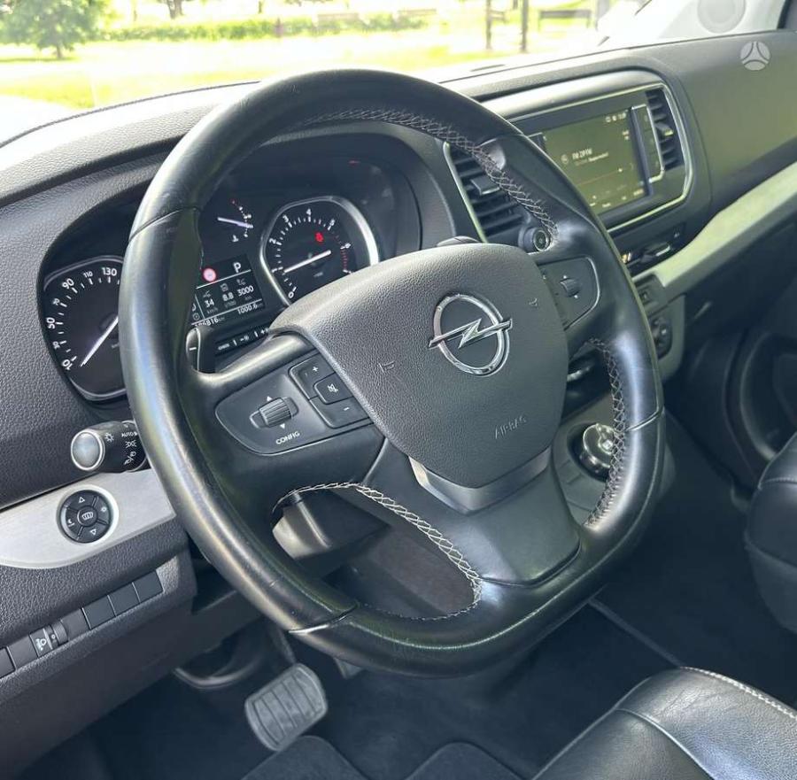 Melns Opel Zafira Life 2022 Tauragė, ar dzinēja tilpumu 2.00 L un nobraukumu 187 tūkst. km par 18200 €, foto 9 vietnē AUTOMOTO.COM.LV