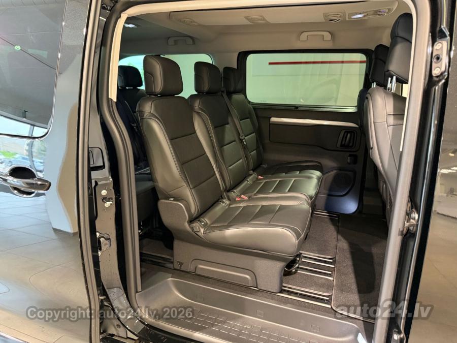 Melns Opel Zafira Life 2026 Tallina, ar dzinēja tilpumu 2.20 L un nobraukumu 5 tūkst. km par 47990 €, foto 12 vietnē AUTOMOTO.COM.LV