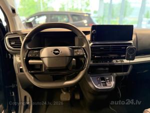 Melns Opel Zafira Life 2026 Tallina, ar dzinēja tilpumu 2.20 L un nobraukumu 5 tūkst. km par 47990 €, foto 15 vietnē AUTOMOTO.COM.LV