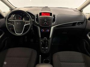 Blue Opel Zafira Life 2013 in Marijampole, with an engine capacity of 1.96 L and mileage of 246 thousand km for 4999 €, photo 17 on AUTOMOTO.COM.LV