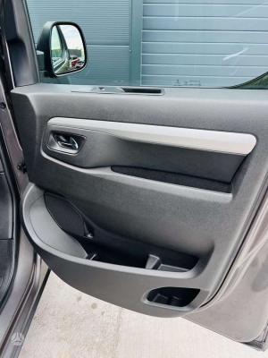 Коричневый Опель Zafira Life 2021 в Утена, объемом двигателя 0.00 л и пробегом 61 тыс. км за 26923 €, фото 20 на AUTOMOTO.COM.LV