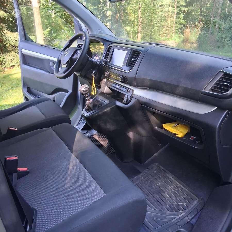 Pelēks Opel Zafira Life 2020 Utena, ar dzinēja tilpumu 1.50 L un nobraukumu 91 tūkst. km par 16600 €, foto 10 vietnē AUTOMOTO.COM.LV