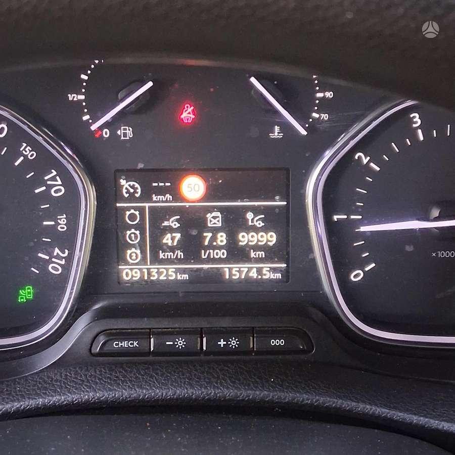 Pelēks Opel Zafira Life 2020 Utena, ar dzinēja tilpumu 1.50 L un nobraukumu 91 tūkst. km par 16600 €, foto 12 vietnē AUTOMOTO.COM.LV