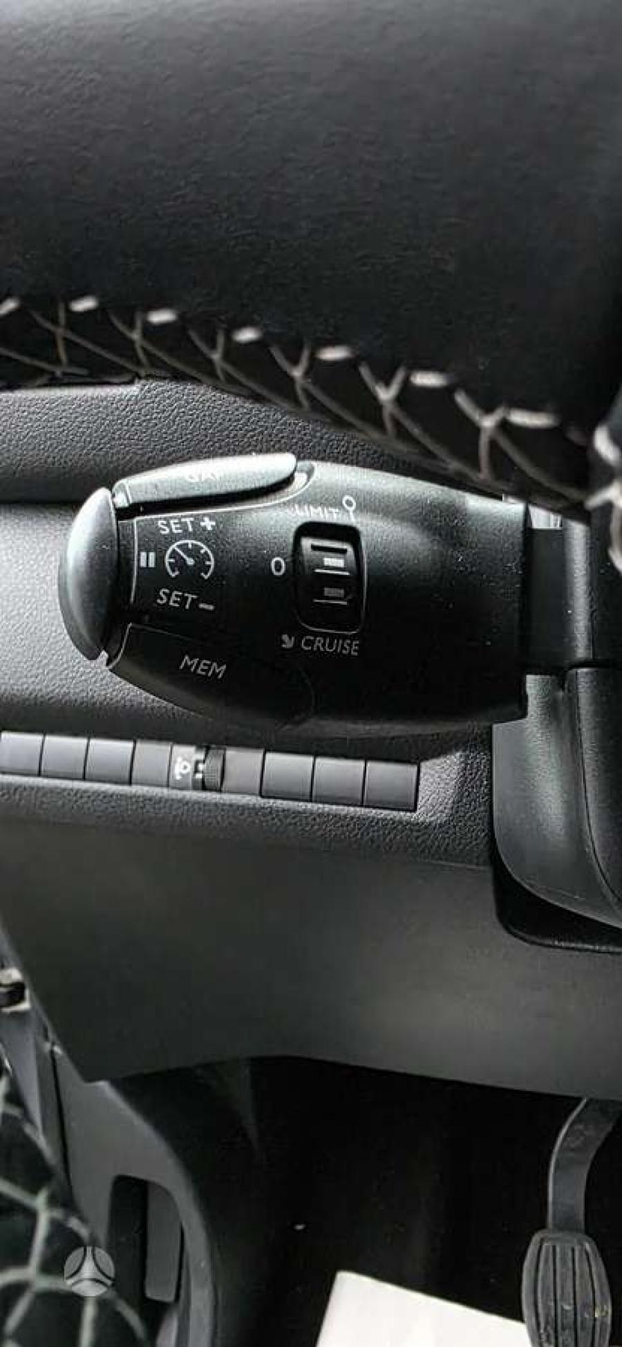 Серый Опель Zafira Life 2021 в Шяуляй, объемом двигателя 0.00 л и пробегом 223 тыс. км за 18200 €, фото 30 на AUTOMOTO.COM.LV