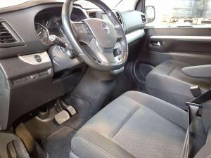 Pelēks Opel Zafira Life 2022 Viļņa, ar dzinēja tilpumu 2.00 L un nobraukumu 155 tūkst. km par 20590 €, foto 9 vietnē AUTOMOTO.COM.LV