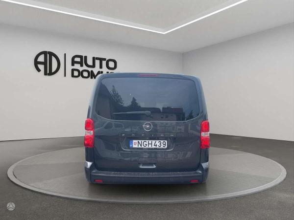 Серый Опель Zafira Life 2024 в Клайпеда, объемом двигателя 2.00 л и пробегом 50 тыс. км за 29887 €, фото 4 на AUTOMOTO.COM.LV
