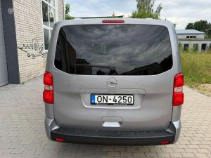 Pelēks Opel Zafira Life 2026 Rīga, ar dzinēja tilpumu 2.18 L un nobraukumu 11 tūkst. km par 36900 €, foto 9 vietnē AUTOMOTO.COM.LV