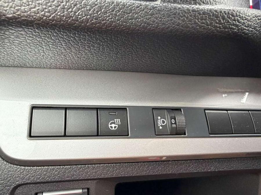 Pelēks Opel Zafira Life 2026 Rīga, ar dzinēja tilpumu 2.18 L un nobraukumu 11 tūkst. km par 36900 €, foto 26 vietnē AUTOMOTO.COM.LV