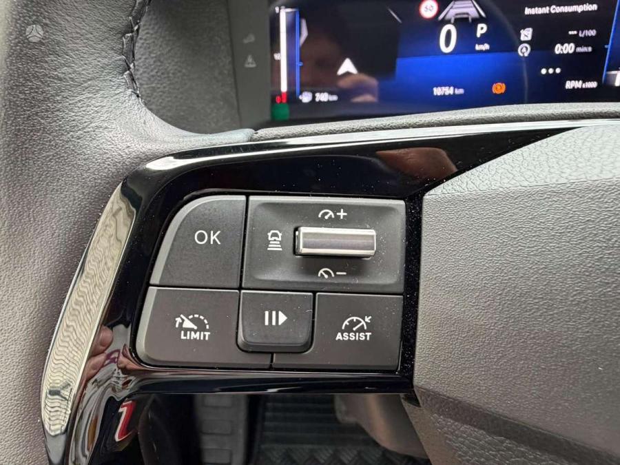 Pelēks Opel Zafira Life 2026 Rīga, ar dzinēja tilpumu 2.18 L un nobraukumu 11 tūkst. km par 36900 €, foto 27 vietnē AUTOMOTO.COM.LV