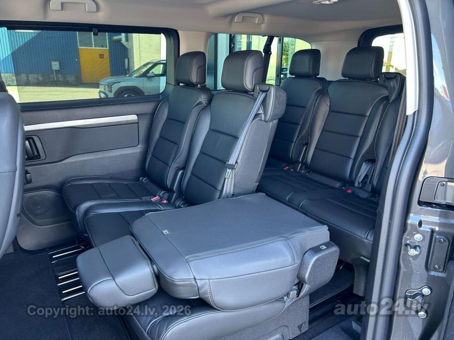 Pelēks Opel Zafira Life 2026 Rakvere, ar dzinēja tilpumu 2.20 L un nobraukumu 150 tūkst. km par 48990 €, foto 10 vietnē AUTOMOTO.COM.LV