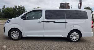 Balts Opel Zafira Life 2022 Kauņa, ar dzinēja tilpumu 2.00 L un nobraukumu 220 tūkst. km par 18900 €, foto 5 vietnē AUTOMOTO.COM.LV