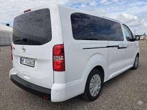 Balts Opel Zafira Life 2022 Kauņa, ar dzinēja tilpumu 2.00 L un nobraukumu 220 tūkst. km par 18900 €, foto 6 vietnē AUTOMOTO.COM.LV