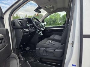 Balts Opel Zafira Life 2022 Kauņa, ar dzinēja tilpumu 2.00 L un nobraukumu 220 tūkst. km par 18900 €, foto 11 vietnē AUTOMOTO.COM.LV