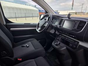 Balts Opel Zafira Life 2022 Kauņa, ar dzinēja tilpumu 2.00 L un nobraukumu 220 tūkst. km par 18900 €, foto 12 vietnē AUTOMOTO.COM.LV