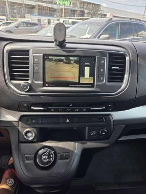 Balts Opel Zafira Life 2022 Kauņa, ar dzinēja tilpumu 2.00 L un nobraukumu 220 tūkst. km par 18900 €, foto 14 vietnē AUTOMOTO.COM.LV