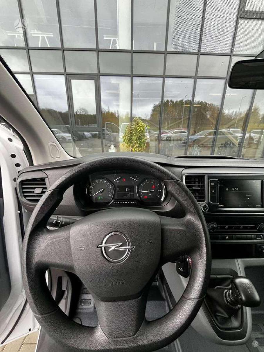 Белый Опель Zafira Life 2022 в Вильнюс, объемом двигателя 2.00 л и пробегом 142 тыс. км за 18700 €, фото 10 на AUTOMOTO.COM.LV