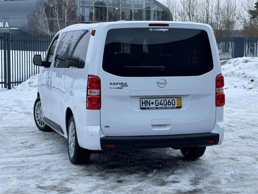 Balts Opel Zafira Life 2022 Jonava, ar dzinēja tilpumu 1.50 L un nobraukumu 230 tūkst. km par 18500 €, foto 6 vietnē AUTOMOTO.COM.LV