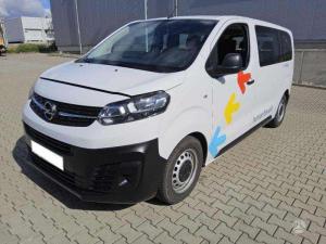 Balts Opel Zafira Life 2022 Viļņa, ar dzinēja tilpumu 1.50 L un nobraukumu 181 tūkst. km par 16930 €, foto  vietnē AUTOMOTO.COM.LV