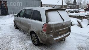 Опель Зафира 2007 в Рига, объемом двигателя 1.90 л и пробегом 352 тыс. км за 600 €, фото 7 на AUTOMOTO.COM.LV