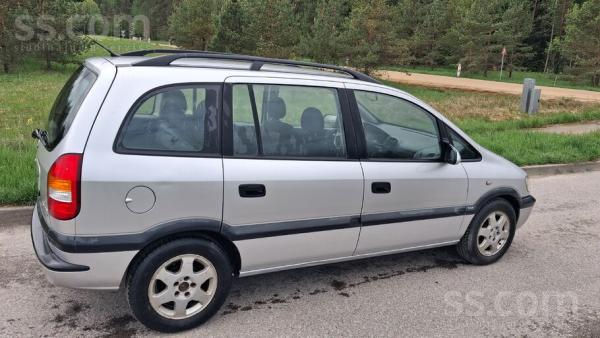 Opel Zafira 1999 in Riga, with an engine capacity of 1.80 L and mileage of 295 thousand km for 1380 €, photo 2 on AUTOMOTO.COM.LV