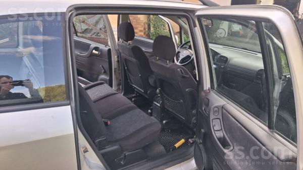 Opel Zafira 1999 Rīga, ar dzinēja tilpumu 1.80 L un nobraukumu 295 tūkst. km par 1380 €, foto 10 vietnē AUTOMOTO.COM.LV