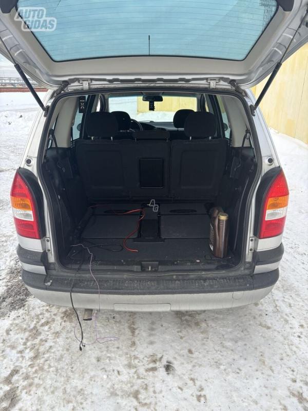 Opel Zafira 2000 Klaipėda, ar dzinēja tilpumu 1.60 L un nobraukumu 220 tūkst. km par 900 €, foto 3 vietnē AUTOMOTO.COM.LV