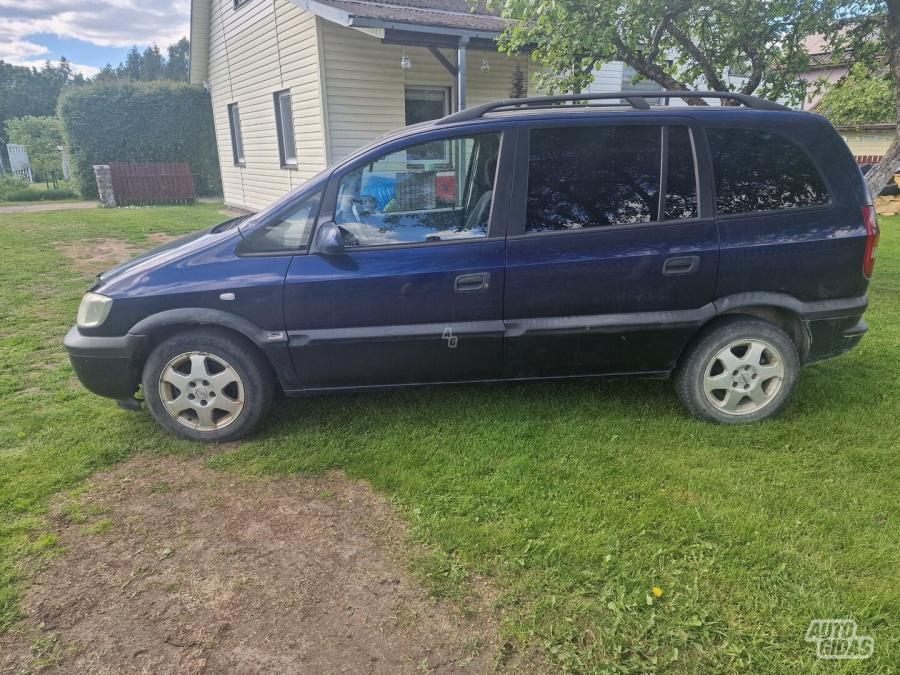 Opel Zafira 2000 in Anyksciai, with an engine capacity of 2.00 L and mileage of 390 thousand km for 399 €, photo 4 on AUTOMOTO.COM.LV