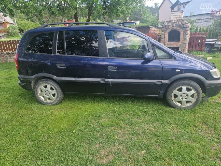 Opel Zafira 2000 in Anyksciai, with an engine capacity of 2.00 L and mileage of 390 thousand km for 399 €, photo 5 on AUTOMOTO.COM.LV
