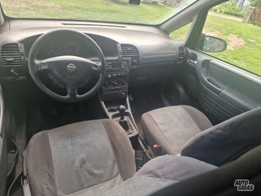 Opel Zafira 2000 in Anyksciai, with an engine capacity of 2.00 L and mileage of 390 thousand km for 399 €, photo 7 on AUTOMOTO.COM.LV