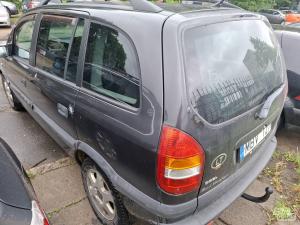 Opel Zafira 2000 in Kaunas, with an engine capacity of 2.00 L and mileage of 370 thousand km for 750 €, photo 4 on AUTOMOTO.COM.LV