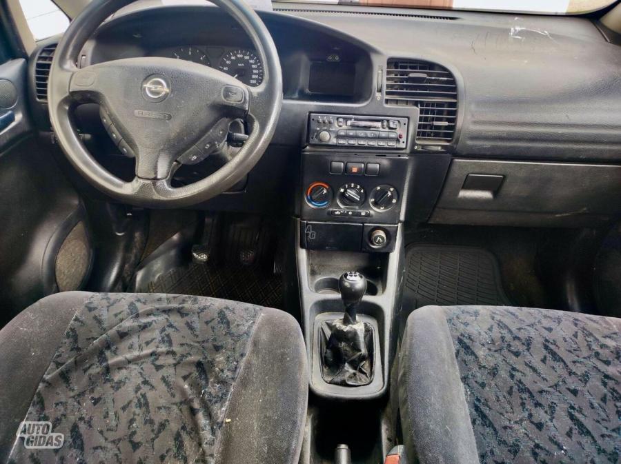 Опель Зафира 2000 в Блюджяй, объемом двигателя 2.00 л и пробегом 296 тыс. км за 1030 €, фото 9 на AUTOMOTO.COM.LV