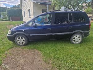 Opel Zafira 2000 in Anyksciai, with an engine capacity of 2.00 L and mileage of 389 thousand km for 350 €, photo 3 on AUTOMOTO.COM.LV