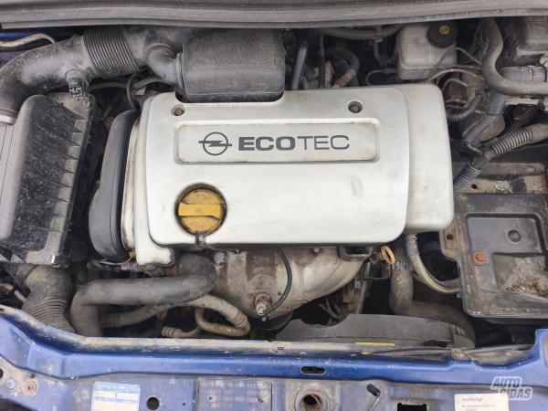Opel Zafira 2000 Ignalina, ar dzinēja tilpumu 1.60 L un nobraukumu 396 tūkst. km par 300 €, foto 5 vietnē AUTOMOTO.COM.LV
