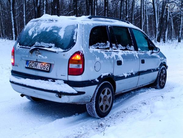Opel Zafira 2001 in Vilnius, with an engine capacity of 2.00 L and mileage of 300 thousand km for 400 €, photo 4 on AUTOMOTO.COM.LV