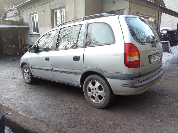 Opel Zafira 2001 Viļņa, ar dzinēja tilpumu 2.00 L un nobraukumu 300 tūkst. km par 700 €, foto 3 vietnē AUTOMOTO.COM.LV