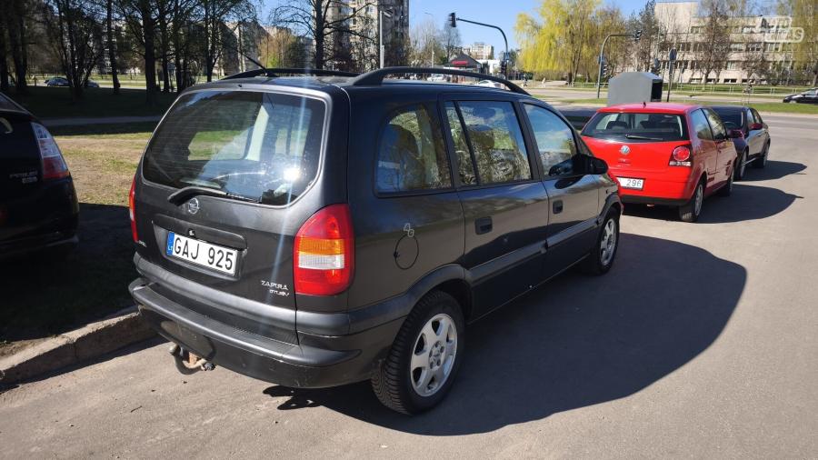 Opel Zafira 2001 Kauņa, ar dzinēja tilpumu 2.00 L un nobraukumu 250 tūkst. km par 499 €, foto 4 vietnē AUTOMOTO.COM.LV