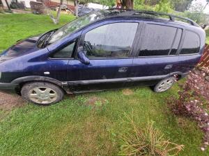 Opel Zafira 2001 Anykščiai, ar dzinēja tilpumu 2.00 L un nobraukumu 395 tūkst. km par 400 €, foto 5 vietnē AUTOMOTO.COM.LV