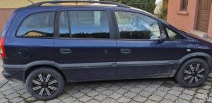 Opel Zafira 2001 in Kretinga, with an engine capacity of 2.00 L and mileage of 282 thousand km for 900 €, photo 4 on AUTOMOTO.COM.LV